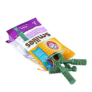 Arm & Hammer for Pets Smilies Dental Chews for Dogs | Dental Chews Fight Bad Dog Breath, Plaque & Tartar Without Brushing | Fresh Mint Flavor, 8 Pieces Dog Dental Treats, 4 Pack