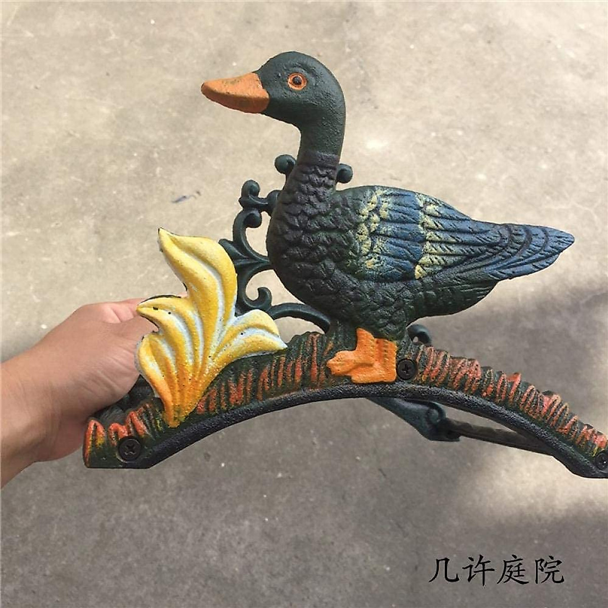 Retro cast Iron Duckling Water Pipe Rack Water Pipe Bracket Gardening Frame Painted Mural Courtyard Garden Water Pipe Storage Rack