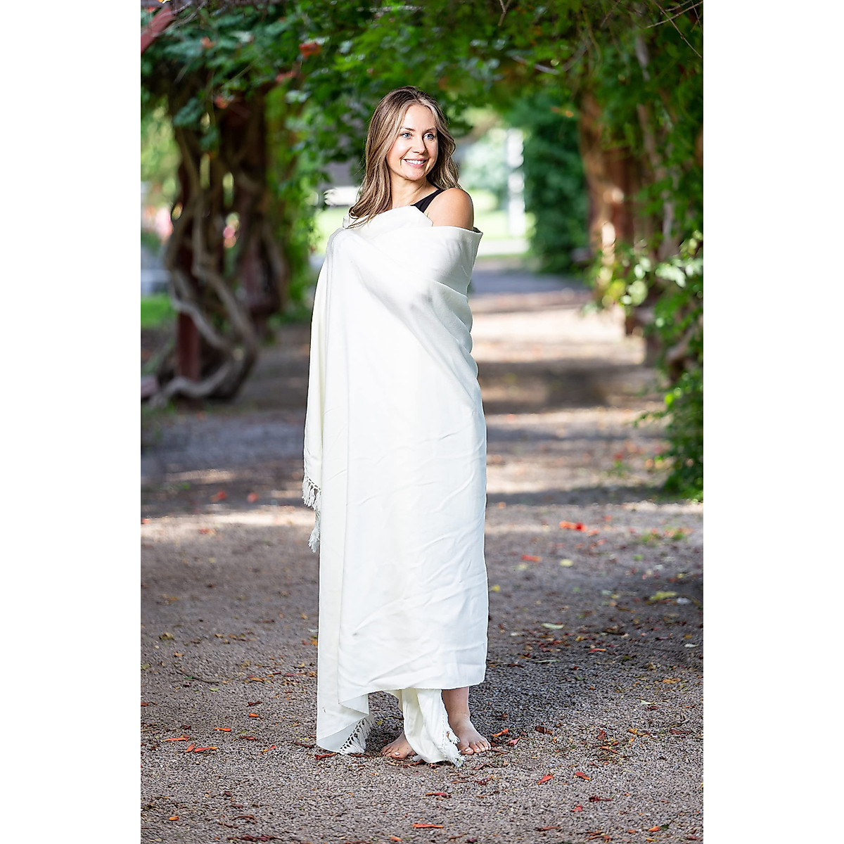 Om Shanti Crafts Meditation Shawl or Meditation Blanket, Shawl/Wrap, Oversize Scarf/Stole. Large. Unisex. (White)