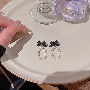 Channel V Black Bow Dangle Earrings Sweet Vintage Pearl Earrings Luxury Crystal Princess Style Elegant Rhinestone Bows Cute Copper Bear Drop Earrings Lightweight Fashion Wedding Jewelry Birthday