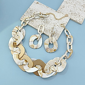 Coiris Statement Chunky Necklace Metal Punk Acrylic Cuban Link Chain Necklaces Bohemian Tortoise Shell Acrylic Resin Chain Link(N0090-Beige)