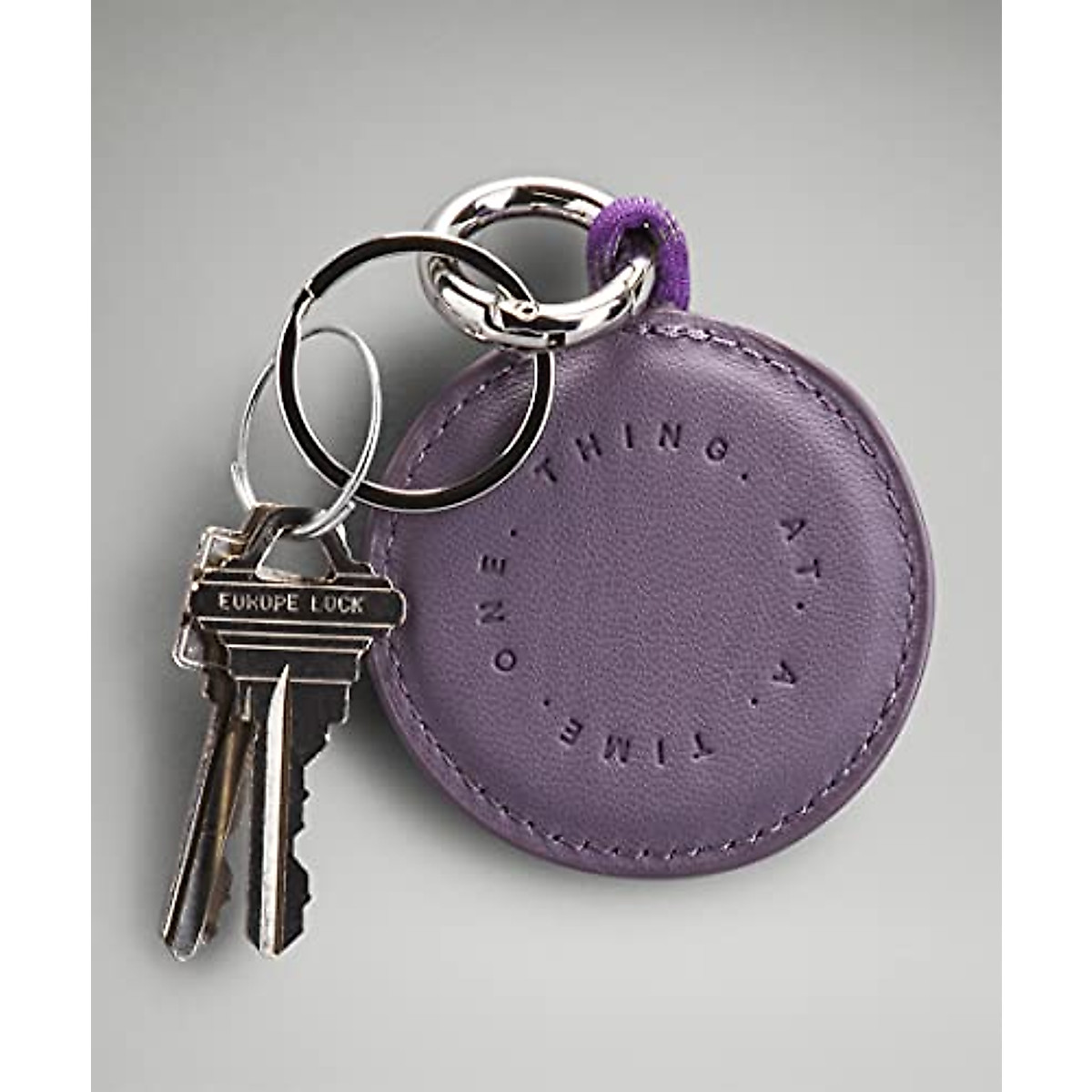 Lululemon Athletica Key Moments Keychain (Dusky Lavender)
