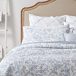 Laura Ashley Home - King Size Quilt Set, Cotton Reversible Bedding, Lightweight Home Decor for All Seasons (Amberley Blue, King)