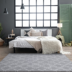 Chicrug Shag Geometric Modern Area Rug for Living Room, 7x10 Feet Large Memory Foam Indoor Carpet, Fluffy Rug for Bedroom Bedside Room Decor for Family Girls Kids Nursery, Grey/White