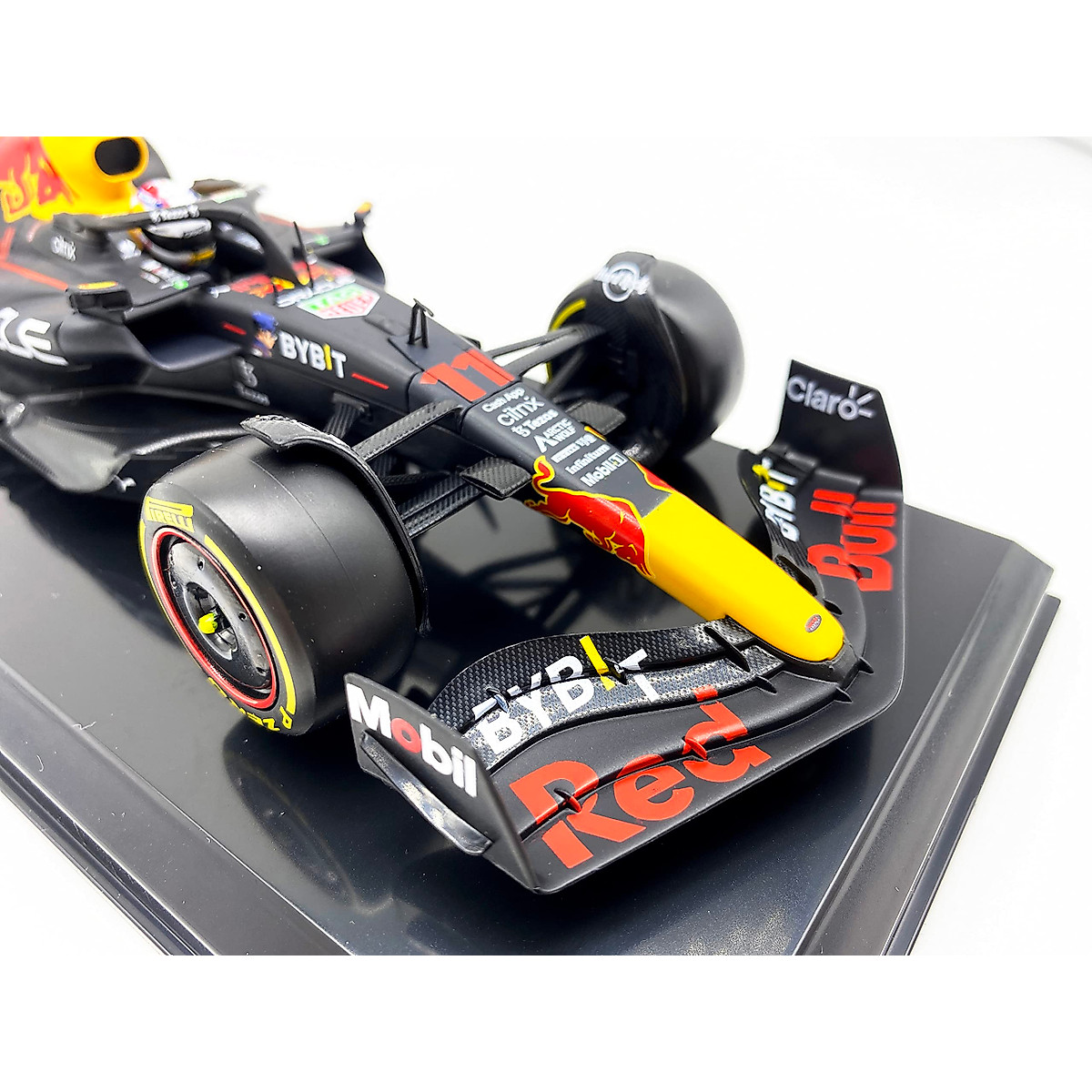 HTLNUZD Bburago 2022 1/24 New F1 RB18#11Perez Racing Compatible with Red Bull 1:24 Static Alloy Car Collectible Gift Die Cast Model
