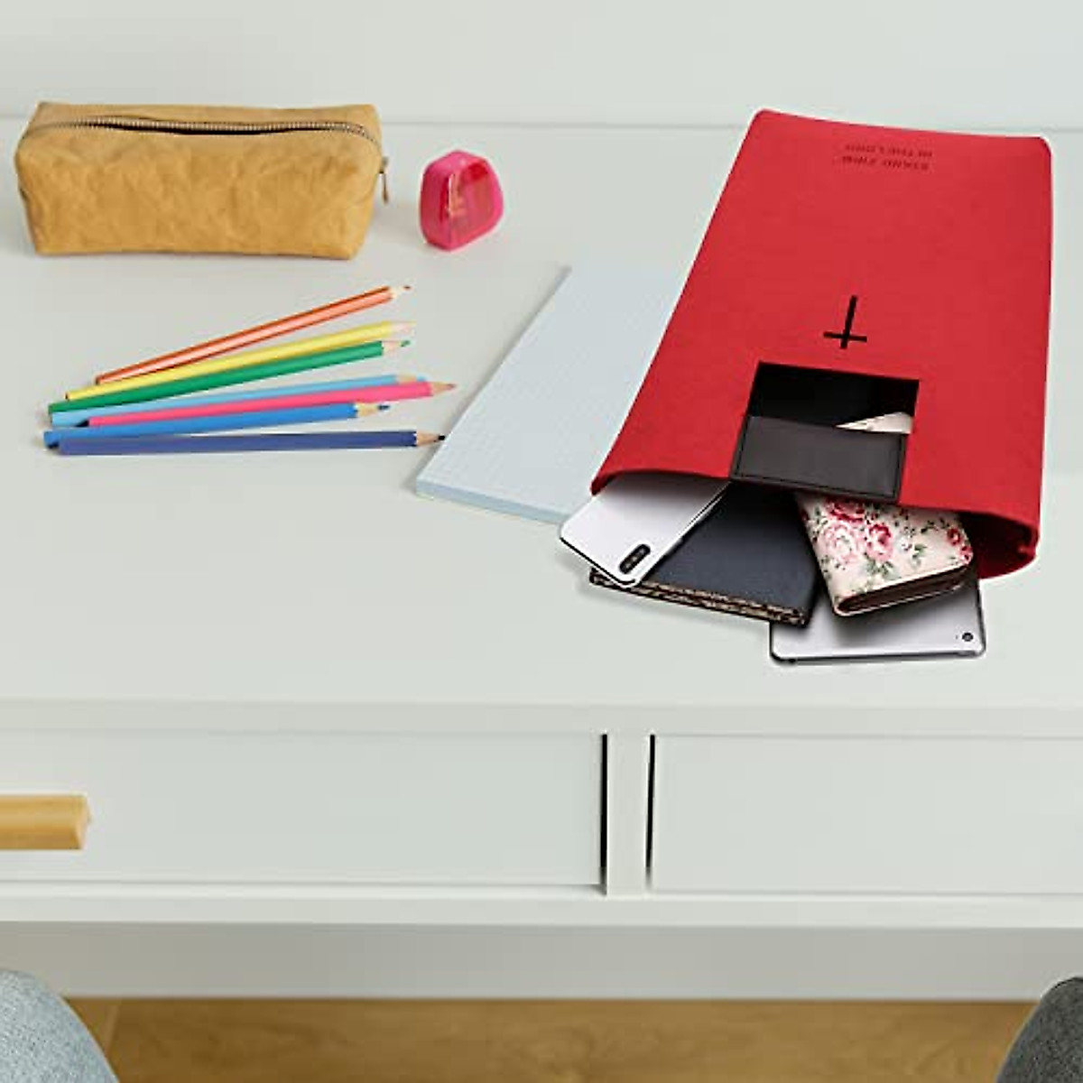 Felt Bible Cover, Bible Protective Carrying Case, Bible Tote, Bible Study Book Holder, Church Bible Carrier with Hollowed Cross Design and Bible Verse