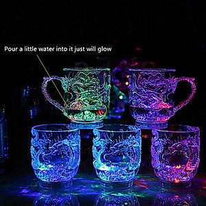 FOMIYES Mug 2pcs LED Cups Light up Flashing Beer Mugs 285ML Automatic Water Activated Color Changing Wine Whisky Glasses Drinkware Mugs Glow in The Dark Shot Glasses for Party Mens Gifts