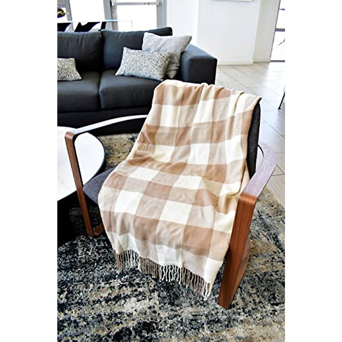 Blankets - Buffalo Plaid Throw Blanket - Decorative Classic Blanket - Comfortable and Ultra-Soft - Lightweight & Indoor Outdoor Blanket - Ideal for Living Room, Couch, Travelling Good for All Seasons