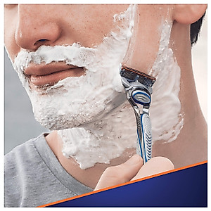 Gillette Fusion 5 Razor Blades with Trimmer Blade for Precision and Anti-Slip Coating, 14 Replacement Blades