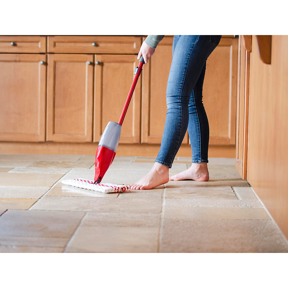 O-Cedar ProMist MAX Spray Mop, PMM with 2 Extra Refills, Red