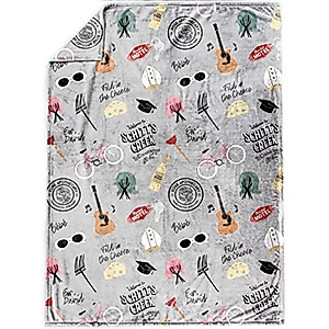 Jay Franco Schitt's Creek Iconic Moments Throw Blanket - Measures 50 x 70 inches - Fade Resistant Super Soft Fleece Bedding (Official Schitt's Creek Product)