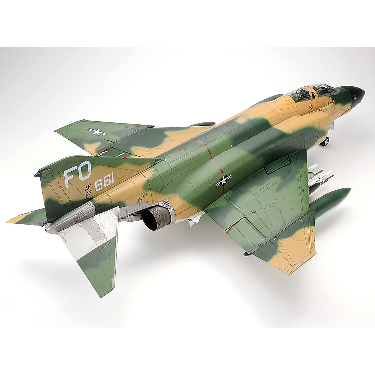 Tamiya 60305 1/32 Mcdonnell F-4 C/D Phantom II Plastic Model Airplane Kit
