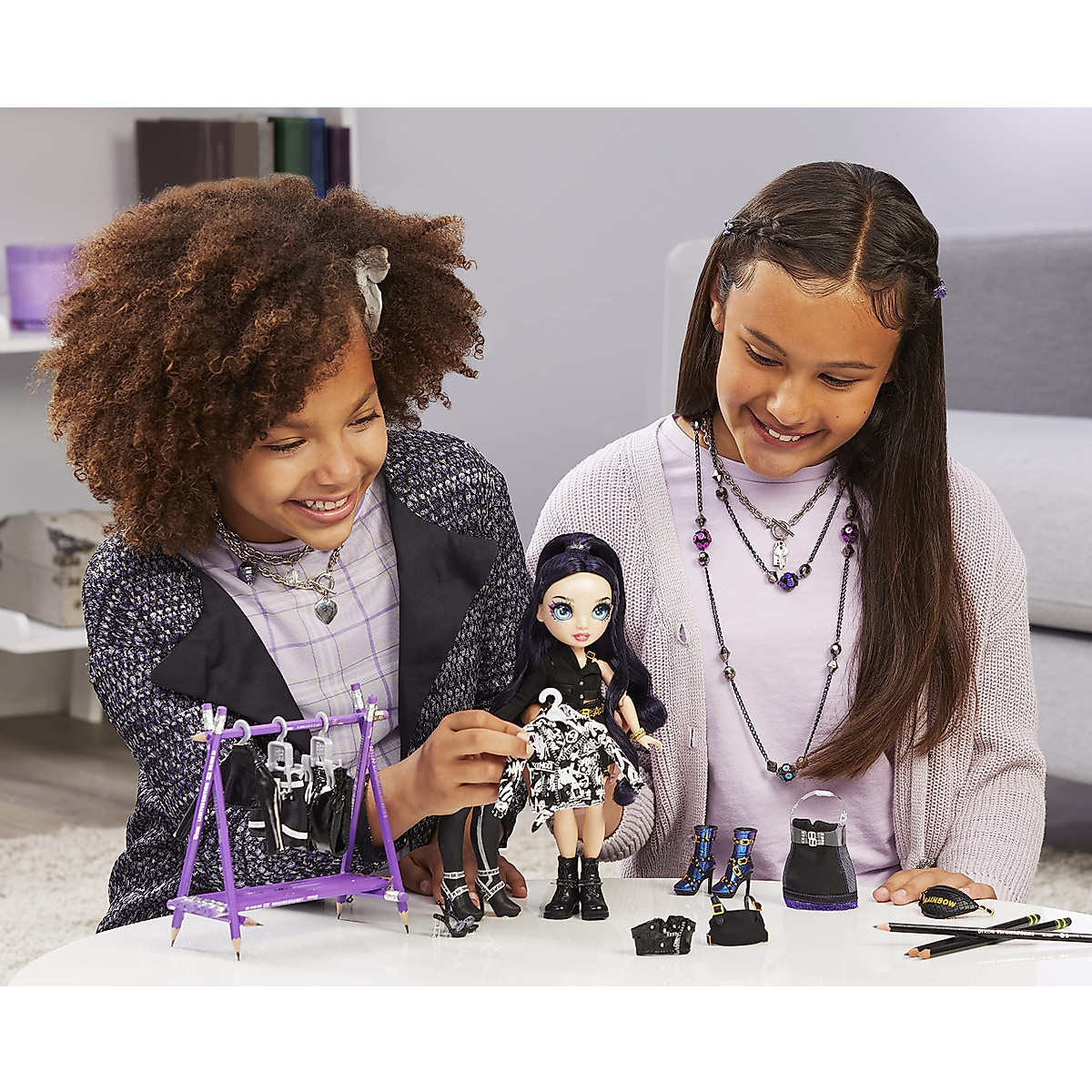 Rainbow High Trunk Show-Ainsley