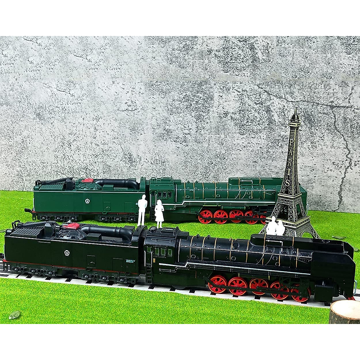 DS. DISTINCTIVE STYLE 1:87 Alloy Steam Locomotive Traction Engine Trains Toy Model with Music Light (Black)