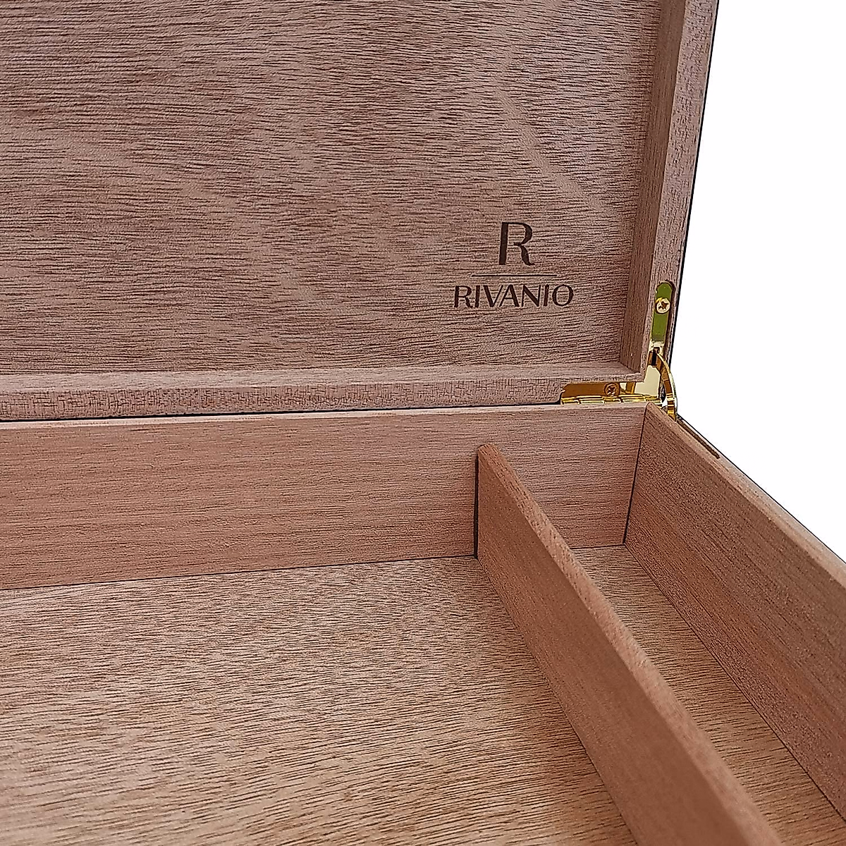 Rivanio Cigar Humidor, 9" x 8.5" x 2" (LxWxH) - Premium Handcrafted Cigar Box for Storage and Display - Humidor Cigar Box Includes Divider and Humidifier - Cigar Case for Desk or Travel
