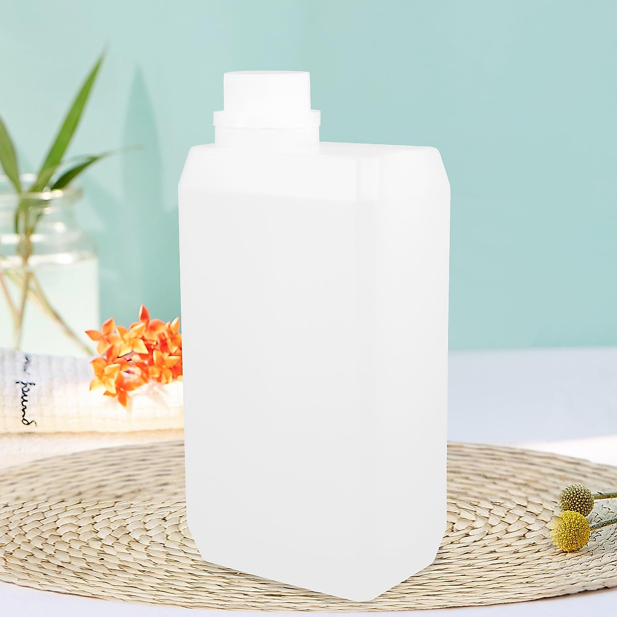 Mobestech Hdpe Side Bottle Empty Plastic Bottles Plastic Gallon Jug 1 Gallon Plastic Jug Plastic Milk Container Large Empty Jug Liquid Glue Plastic Bottles with Lids Storage Bottle White Car