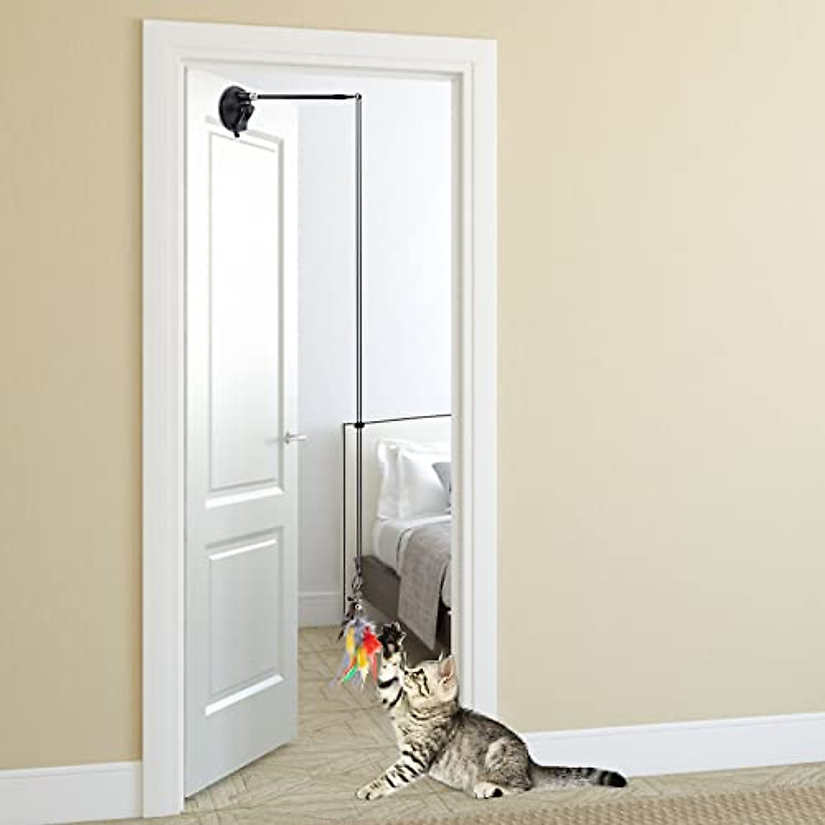 MEWTOGO Hanging Door Cat Toy, Retractable Interactive Cat Feather Toys with Super Suction Cup and 5 Replaceable Feathers, Suction Window Cat Teaser Toy for Indoor Cats Kitten Play Chase Exercise