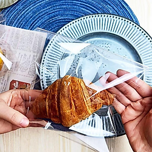 WerkaSi 150 Pack Clear Plastic Envelopes Bags 5 x 7-inch Self Sealing Christmas Cellophane Clear Plastic Photo Card Protector Sleeves Cookie Poly Bags for Treats Greeting Cards (150 Pack)