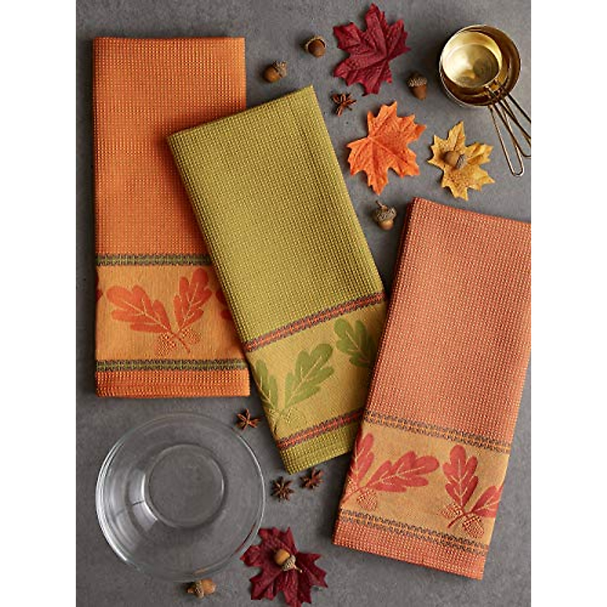 DII Fall Kitchen Towels Decorative and Absorbent Cotton Jacquard Dish Towel Set, 18x28, Autumn Acorn Leaves, 3 Count