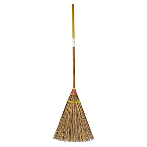 Garden Broom, 61 Inch, Natural Coconut Leaf Broom,Outdoor Brooms, Sweep Snow and Wet Leaves Multi-Surfaces Sturdy Outdoor Coconut Leaf Broom Bamboo Stick Handle Durable Broom Asian Heavy Duty Broom