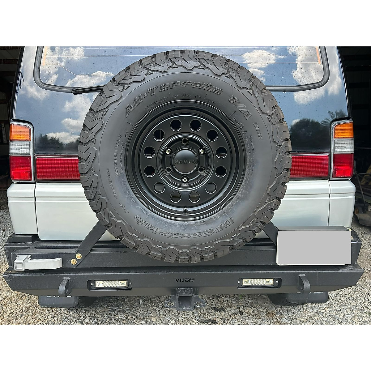 LUYWTE For 1984-2001 Cherokee XJ Rear Bumper With Spare Tire Carrier&Lights&D-Rings(Texture Black)