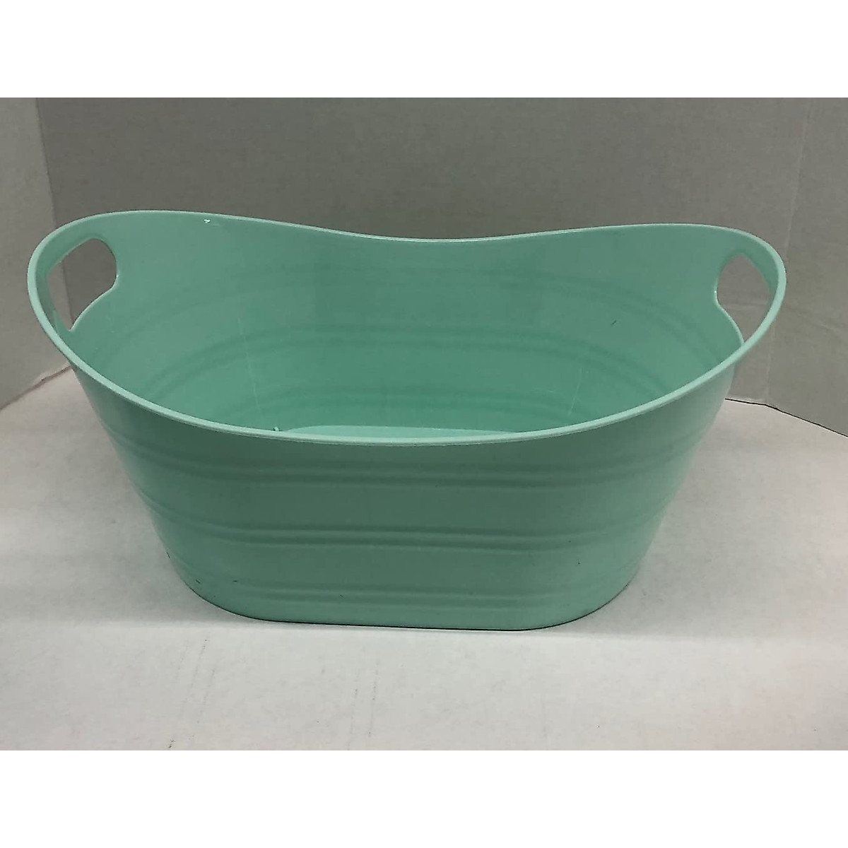 Set of 3 Flexible Oval Beverage Chilling Party Tubs with Handle 14.25x11x6.3, Multicolor