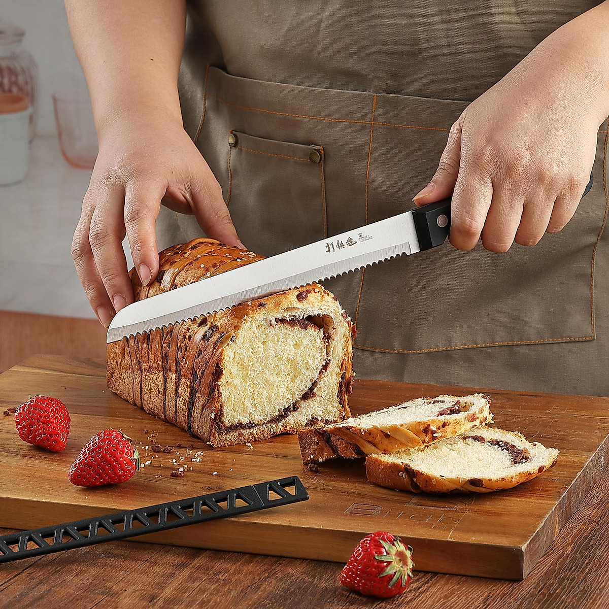 HAMMER IRON ALLEY Bread Knife, HIA Stainless Steel 8 inch Serrated Bread Knife, Perfect for Homemade Bread, Bagels and Cake, Knife Cover Included, Dishwasher Safe (8 inch Blade with 5 inch Handle)