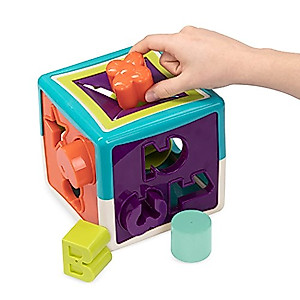 Battat – Sort & Stack Combo – 17-Piece Sensory Sorting Set – Activity Cube With Bead Maze – Educational & Dexterity Toys – 2 Years + – Shape Sorter Cube + Stacking Rings