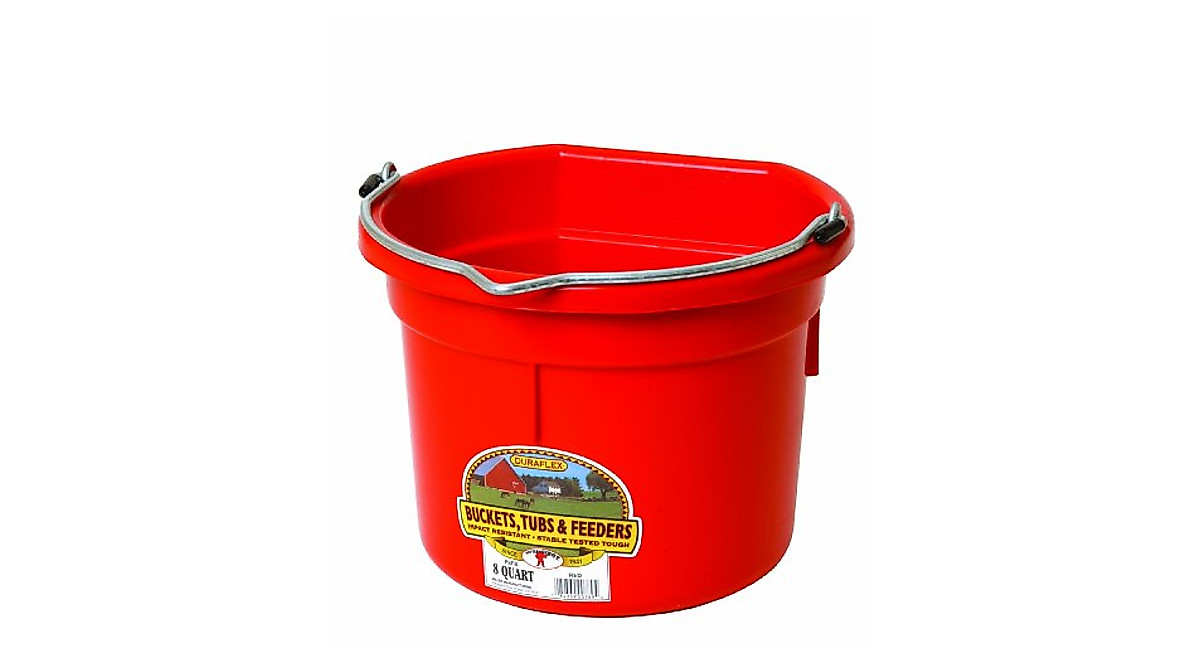 Miller 8-Quart Flat Back Bucket for Dogs & Horses