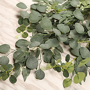 MOOVGTP Eucalyptus Swags, 31.5inch Artificial Hanging Eucalyptus Plants Green Eucalyptus Garland Eucalyptus Teardrop Swag Front Door Eucalyptus Flower for Home Garden Wedding Decoration