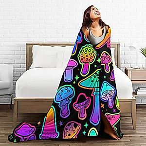 Trippy Mushroom Throw Blanket Soft Fleece Flannel Throws for Room Couch Bed Sofa Car