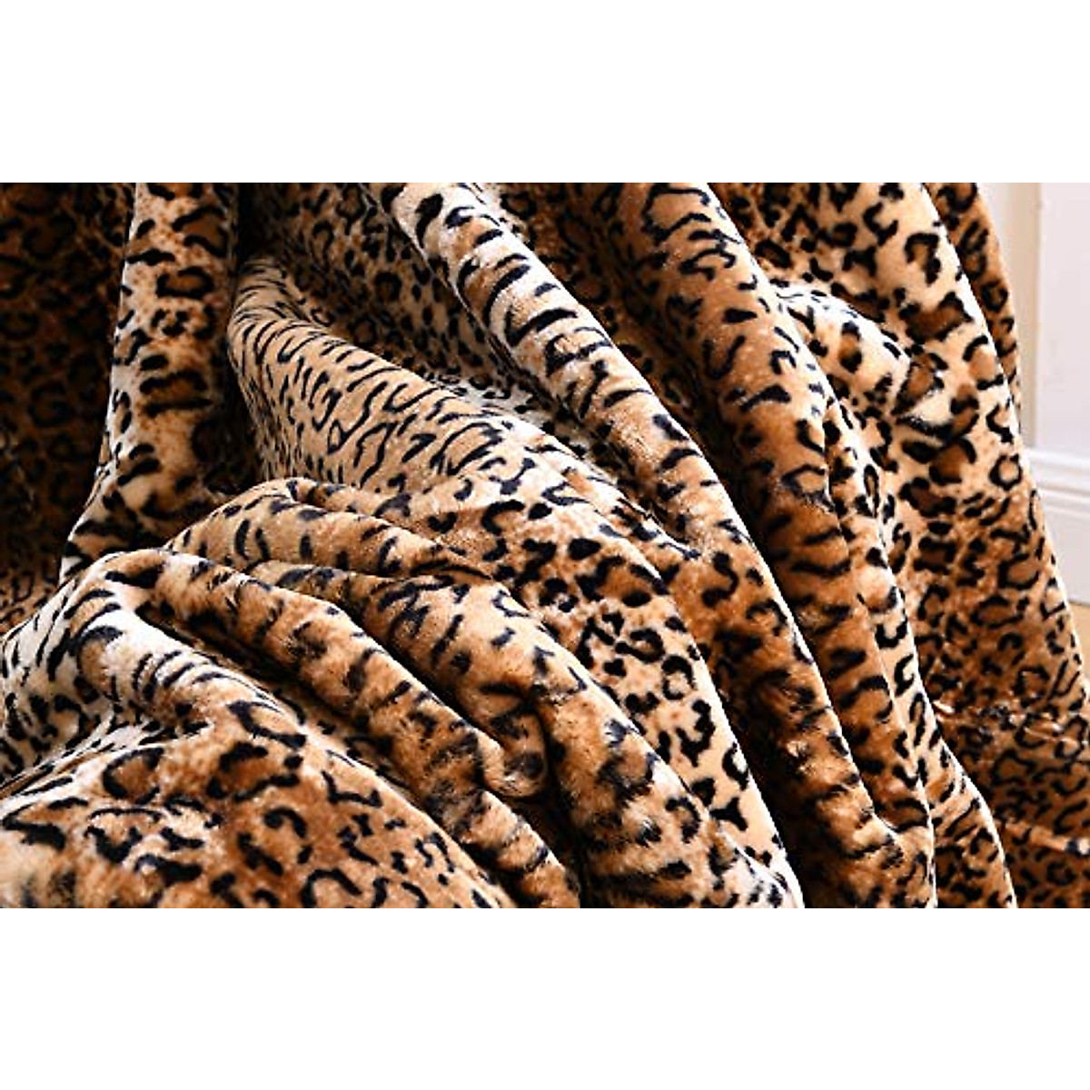 Faux Fur Throw Blanket Leopard Bed Blanket 50"x70" Super Soft Warm Reversible with Flannel Fleece Fuzzy Printed Blanket