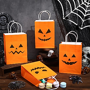 Ireer 48 Pcs Halloween Pumpkin Gift Bags Halloween Paper Candy Goodie Bags with Handle Trick or Treat Bags Halloween Wrapping Paper Bags for Halloween Party Favors Decorations