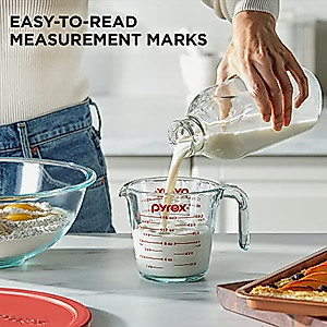Pyrex Smart Essentials 3-Piece Glass Prep Set, 4-QT Glass Mixing Bowl with lid and 2-Cup Measuring Cup, Dishwasher, Microwave and Freezer Safe, Essential Kitchen Tools