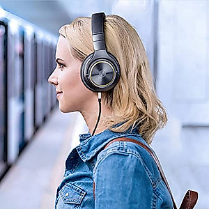 VAKS 3.5mm AUX Cable (6.6 ft / 2m, Hi-Fi Sound), Nylon Braided Audio Auxiliary Stereo Adapter Male to Male AUX Cord for iPhone/Headphones/Home/Car Stereos/Smartphones/Tablets, Grey