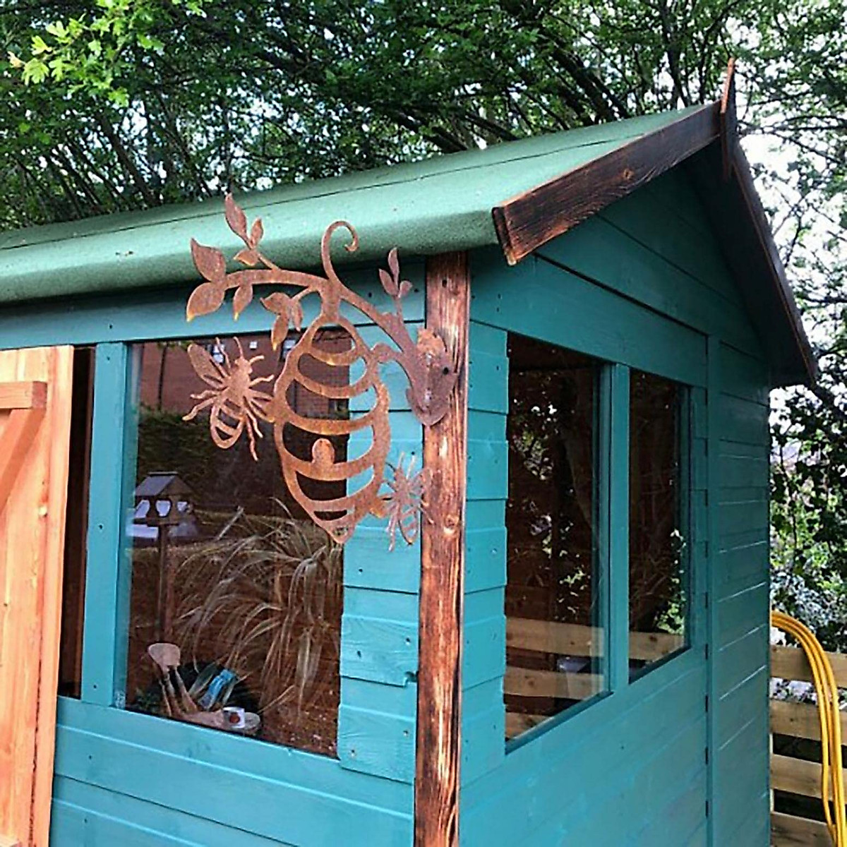 XUANQI Metal Bee Hive Garden Decor Metal Beehive Garden Gift Honey Home Decoration Metal Wall Decoration Wrought Iron Wall Decor, Gold, 25x30cm9.8x11in