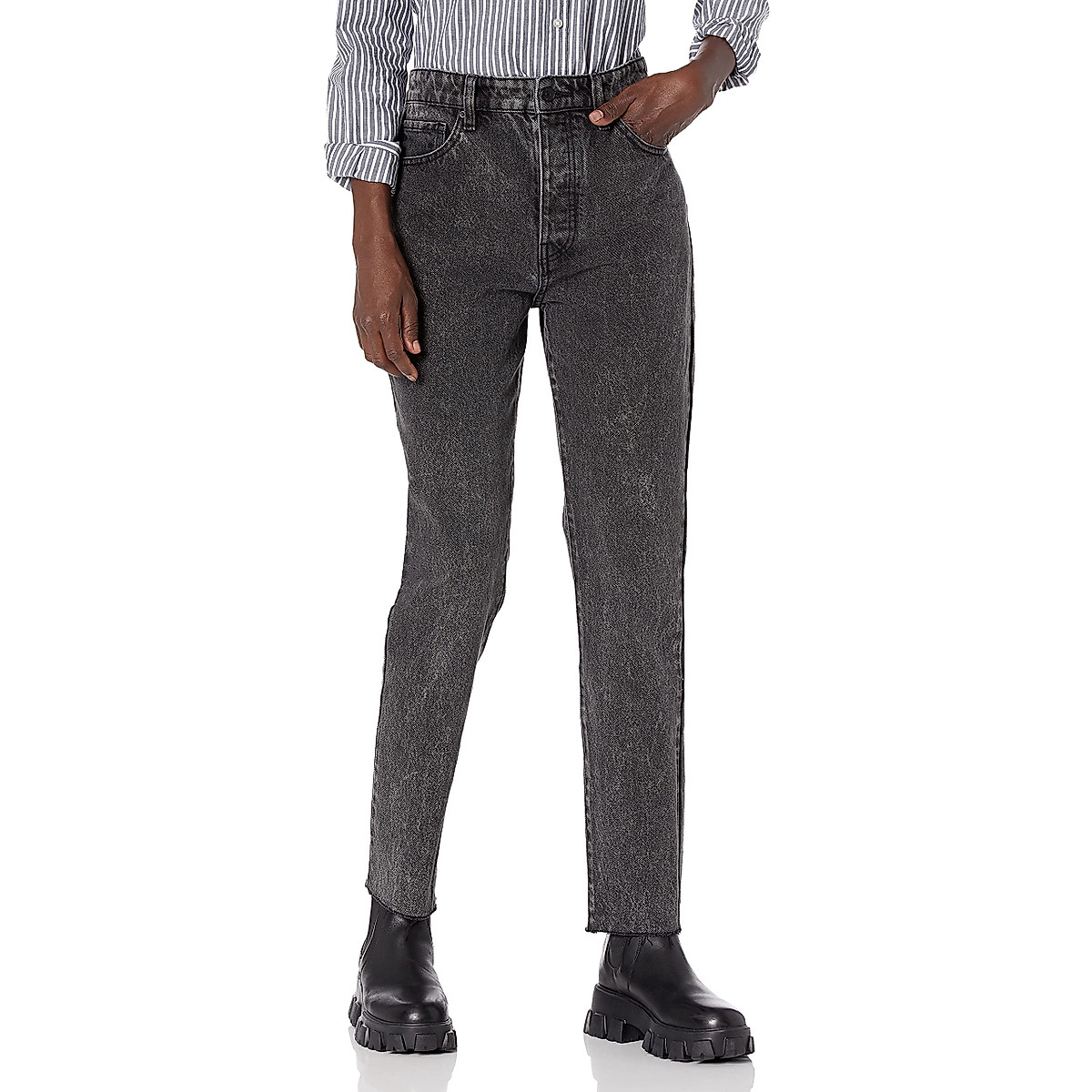 A | X ARMANI EXCHANGE Women's 5 Pocket Carrot Dark Washes, Indigo Denim, 28