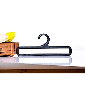WellieSTR (Pack of 50 Plastic Hangers,Towel/Scarf/Legging Hangers, 17.5cm/6.9" - Black