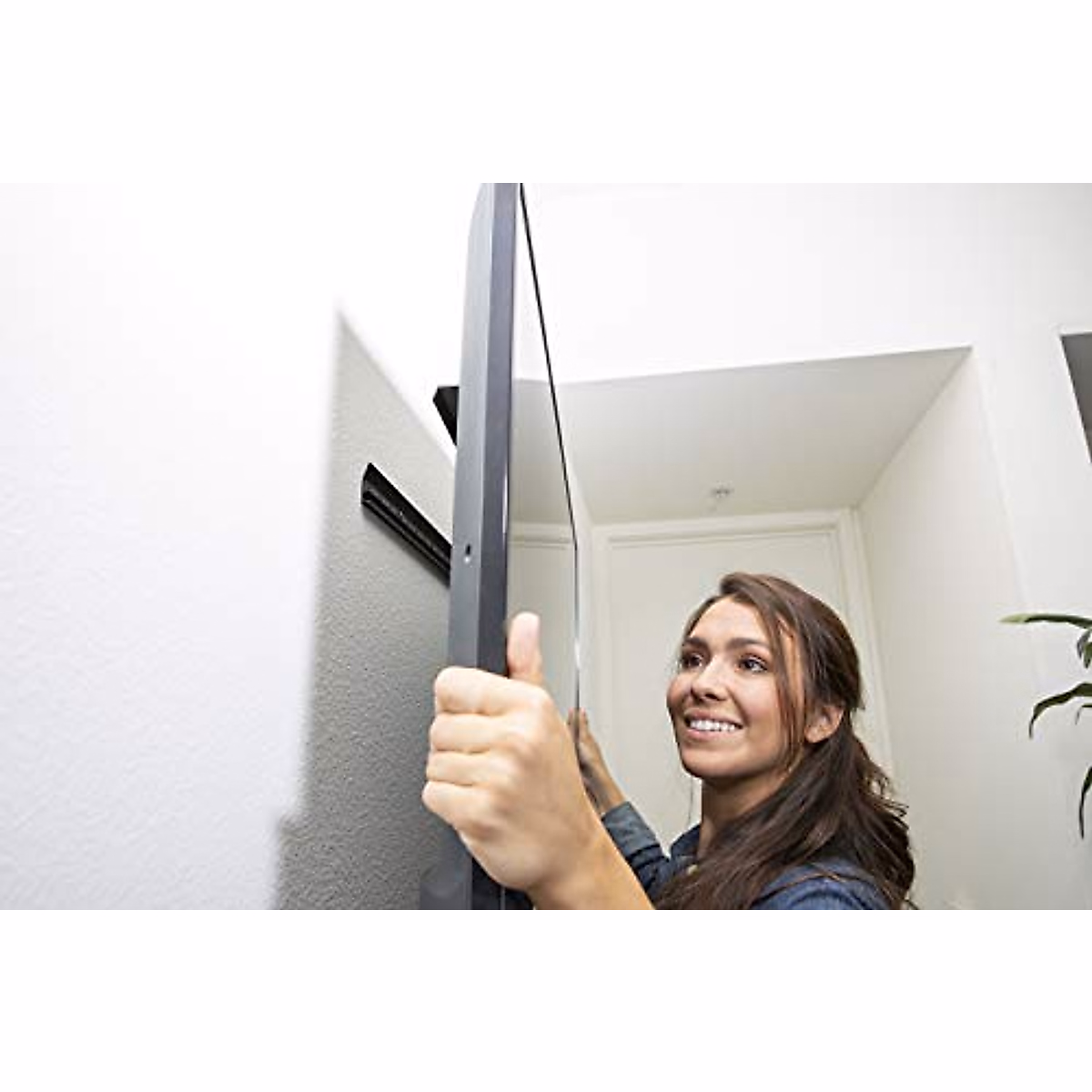 HANGMAN 32"-80" Simple Flat Panel Mount with Stud Finder Television Mount (S2060-SF)