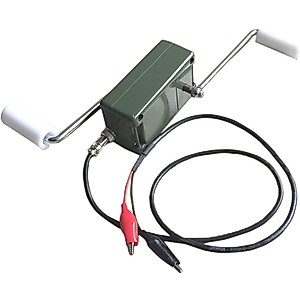Yengsen Hand Crank Generator 30W 0-28V Portable Dynamo Phone Charger Military for Outdoor Mobile Phone Computer Charging with USB Plug (Green)