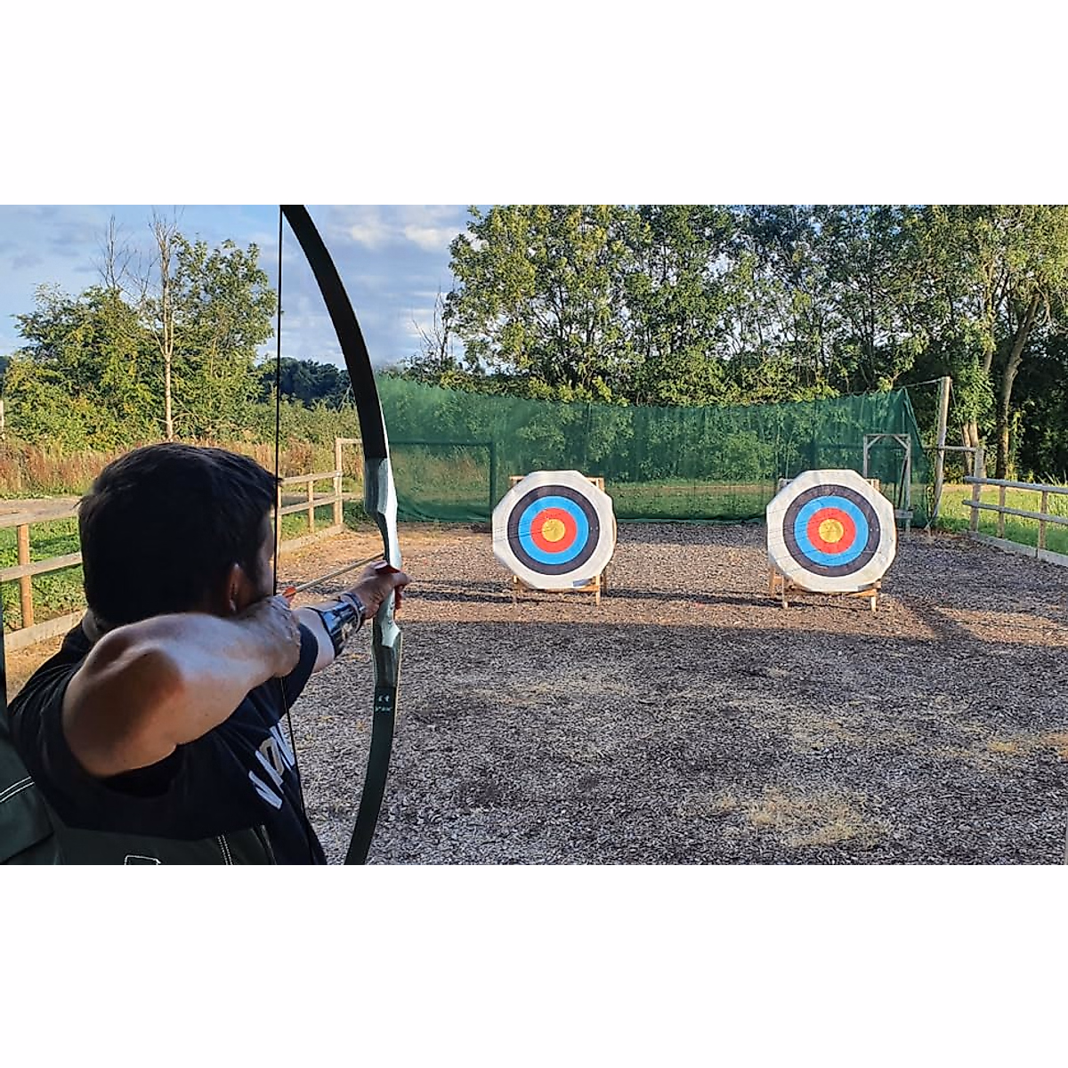Black Hunter Takedown Recurve Bow, 60" Right Handed with Ergonomic Design for Outdoor Training Practice (30lb, Right)