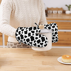 Oven Mitts and Potholders Cow Prints Silicone Glove Heat Resistant, Kitchen Gloves for Cooking, 2-Piece Set