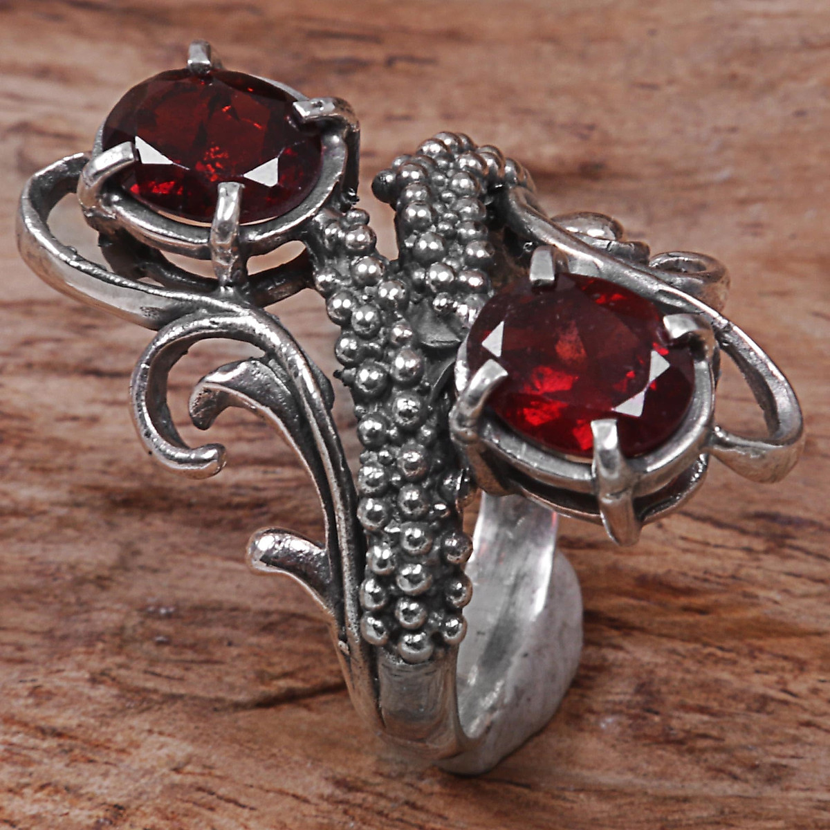 NOVICA Artisan Handmade Garnet Cocktail Ring from Indonesia Sterling Silver Red Multi Stone Aurora Birthstone [ring Front 1.3 in H x 0.9 in W x 0.3 in D Band Width 4 mm W] ' Magical Union in Red'