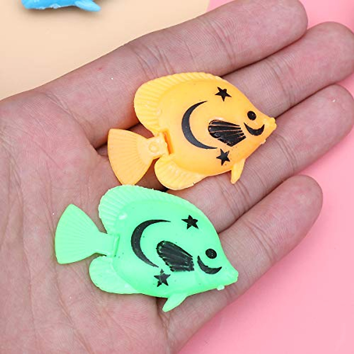 TINKSKY 10pcs Plastic Artificial Moving Floating Fishes Ornament Decorations for Aquarium Fish Tank (Random Color Pattern)