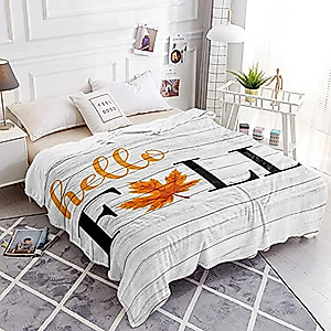 SSEVITEY Flannel Fleece Throw Blanket for Couch Bed Sofa Travel AutumnThanksgiving Maple Leaves on Wooden Fuzzy Soft Lightweight Blankets Plush Warm Cozy Bedspread Throws Hello Fall Quote 40x50in