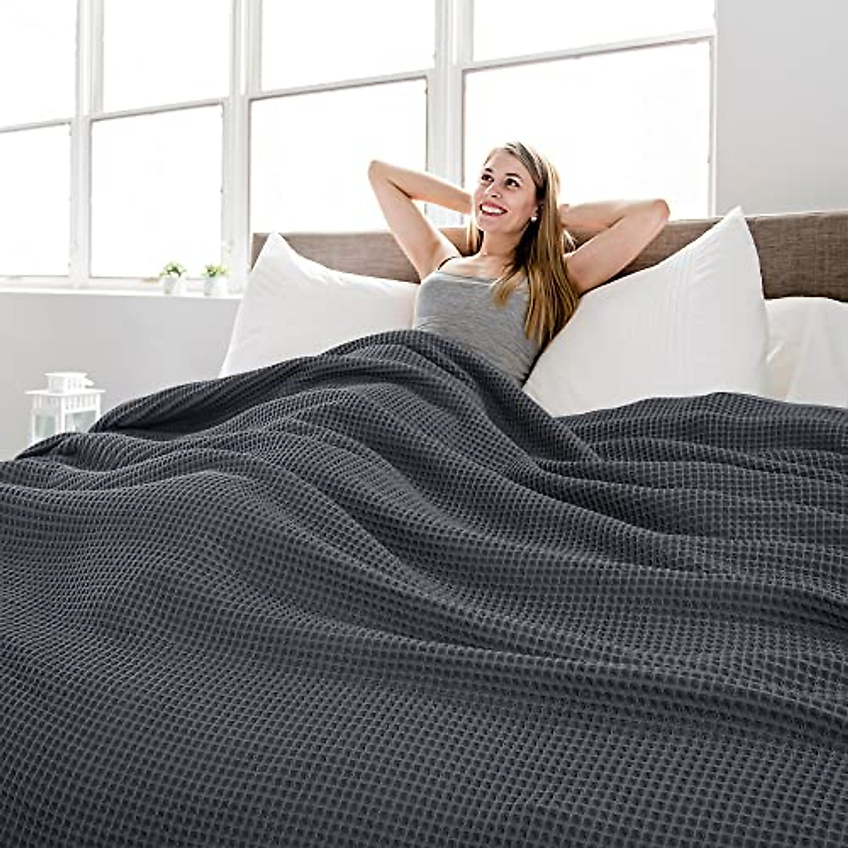 HOMBYS Cotton Waffle Blanket Oversized King 120x128 in, Huge Breathable Waffle Weave Family Blanket for All Season, Large Grey 10x10 Lightweight Throw Blankets for Couch, Bed, Sofa