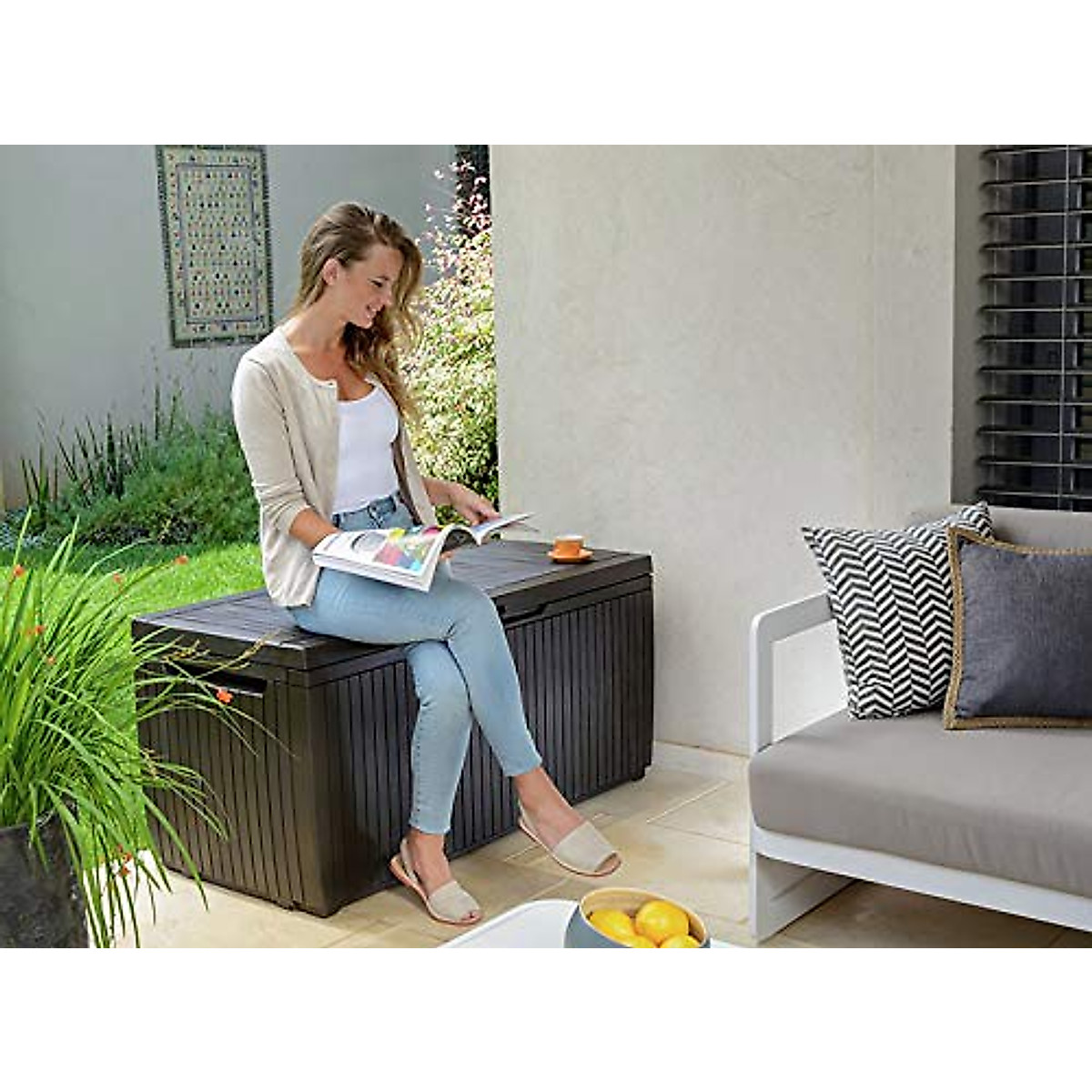 Keter 123 x 53.5 x 57 cm Springwood Outdoor Plastic Storage Box Garden Furniture - Brown