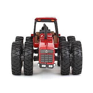 ERTL 1/64 International 6588 2+2 w/Front & Rear Duals 44275