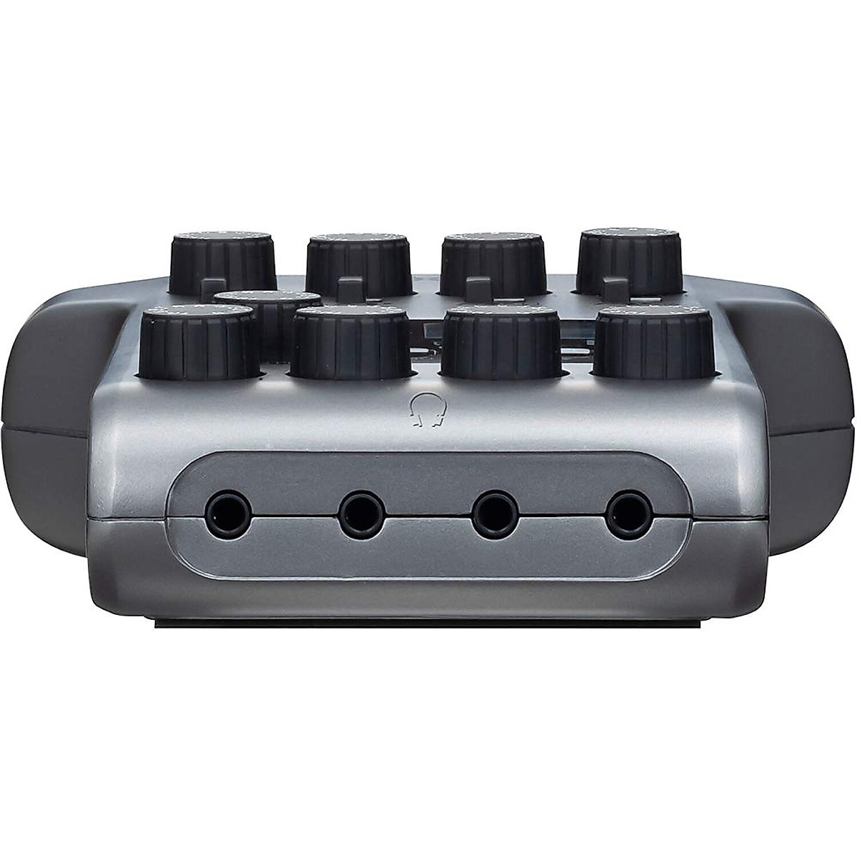 Zoom PodTrak P4 Portable Multitrack Podcast Recorder Bundle with 4X Zoom ZDM-1 Podcast Pack