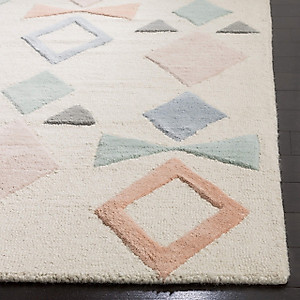 SAFAVIEH Kids Collection Area Rug - 5' x 7', Ivory & Multi, Handmade Geometric Wool, Ideal for High Traffic Areas in Living Room, Bedroom (SFK901A)